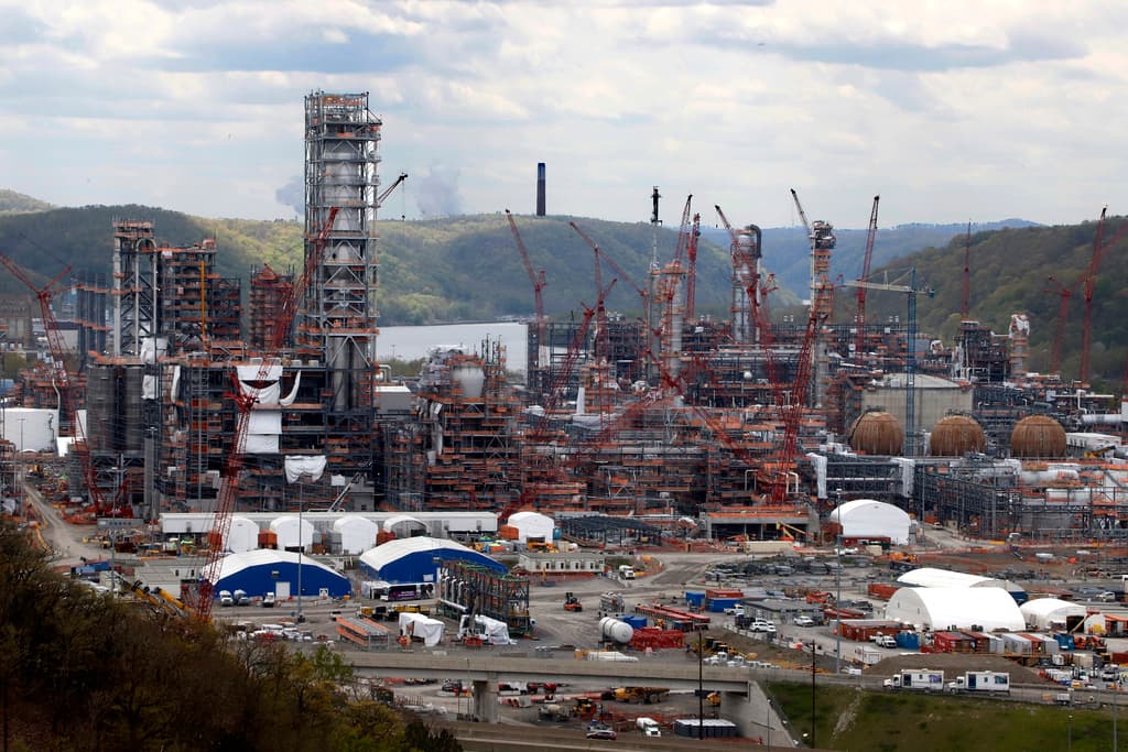 Environmental Groups Sue Shell Over Air Quality At Massive New Plant ...